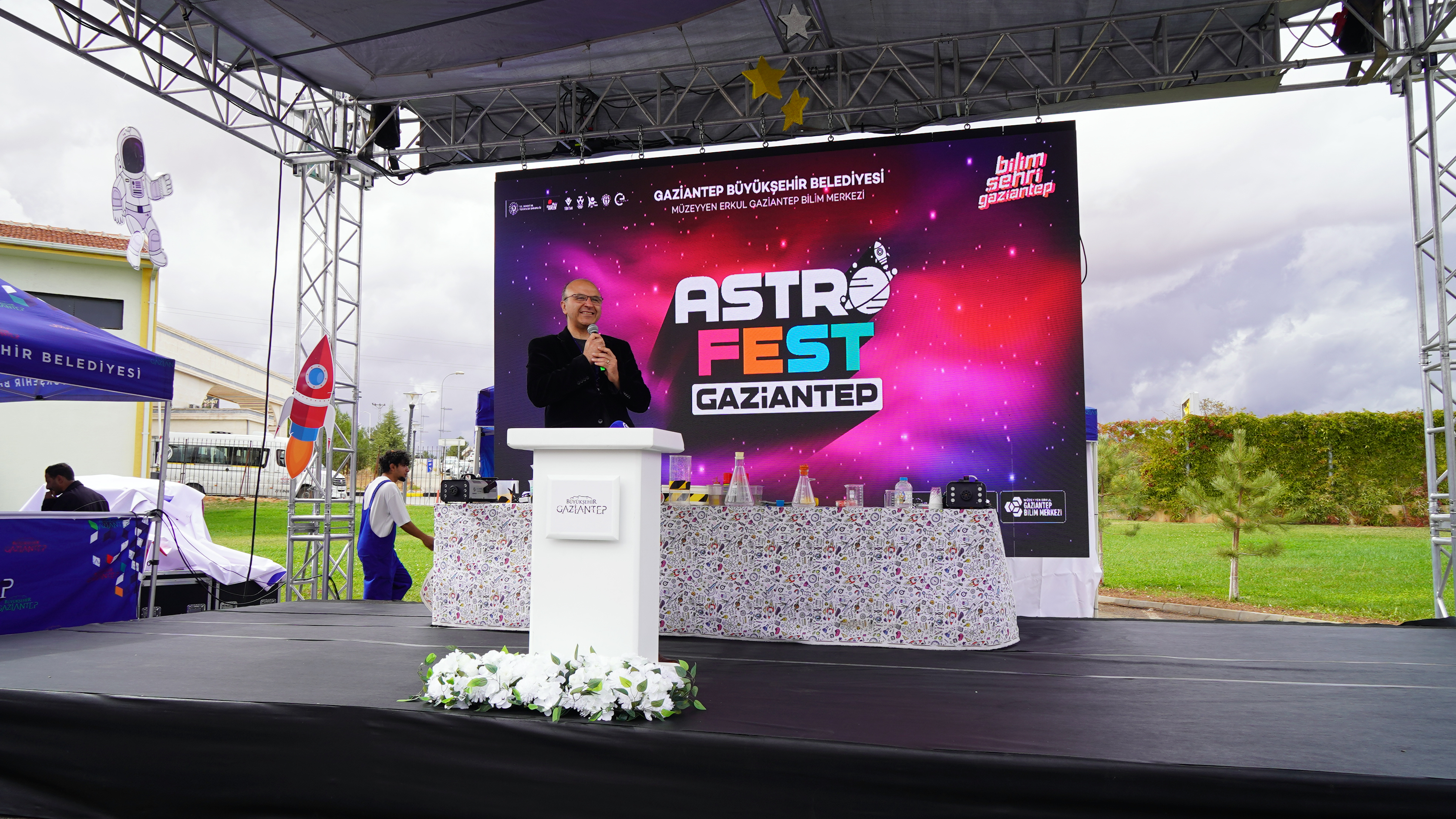 Sabancı University's Contribution to World Space Week Events | gazeteSU